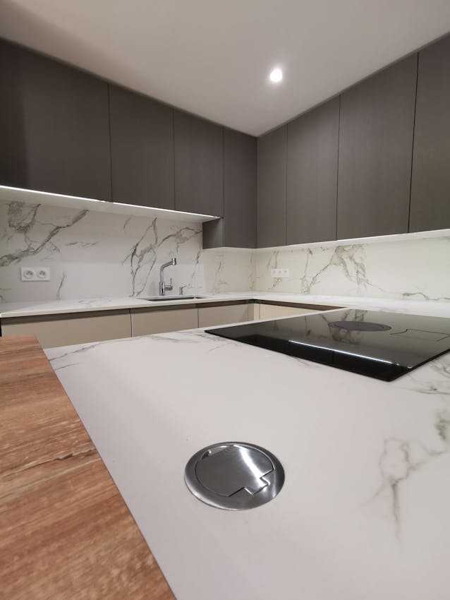 Dekton Aura 15