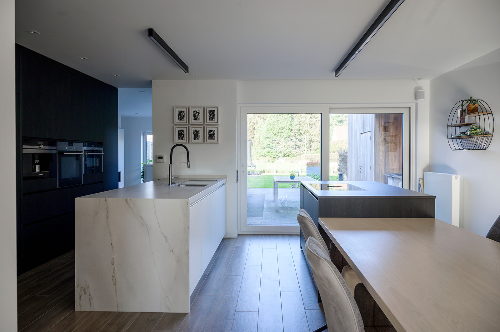 Dekton Rem + Dekton Sirius