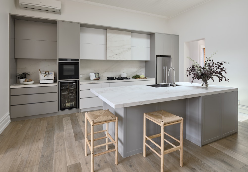 Crescent Veil Sensa Kitchen