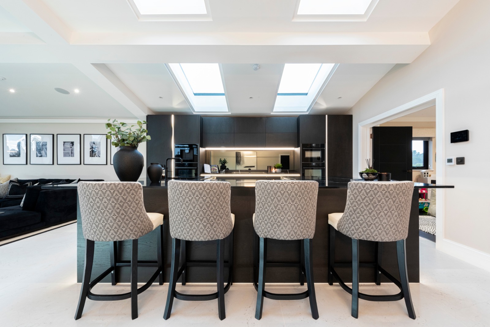 Thornton Eternal Noir