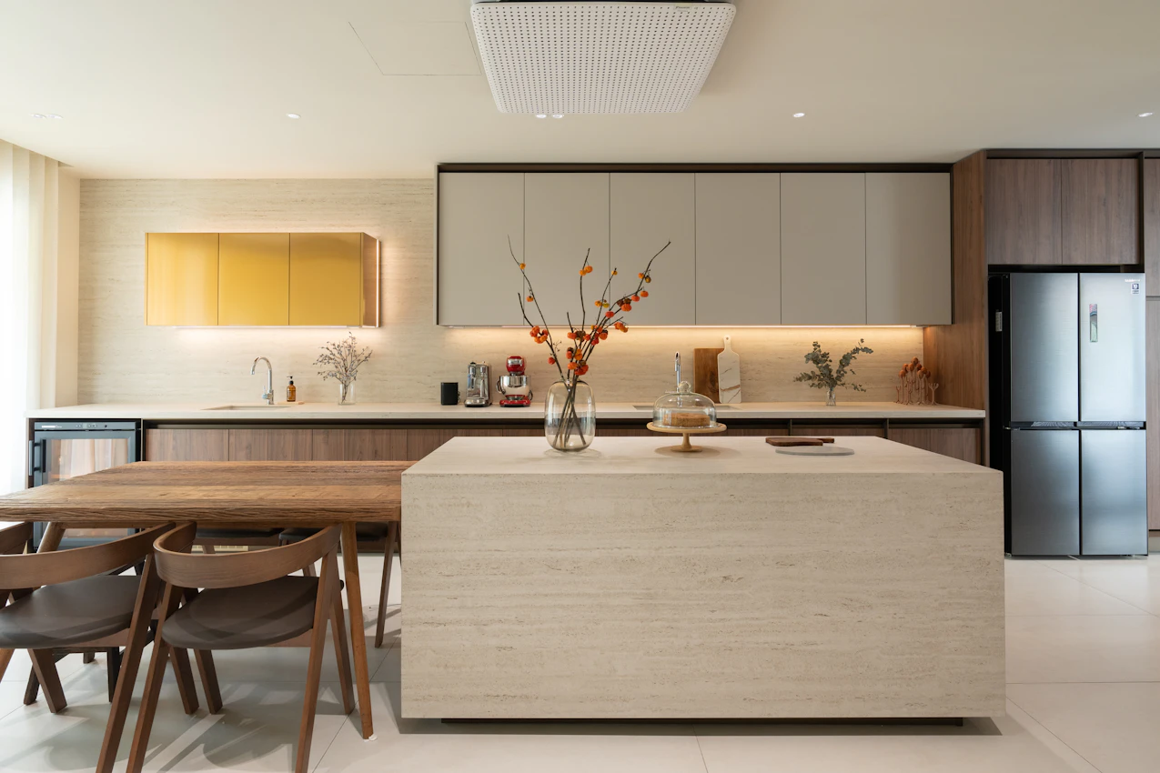 Red HongYi Residence