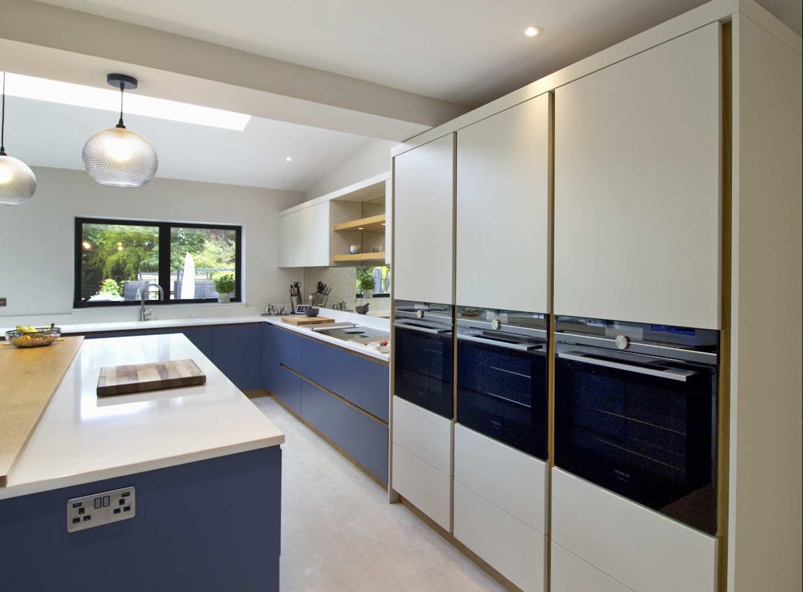 Modern Handle-less Kitchen