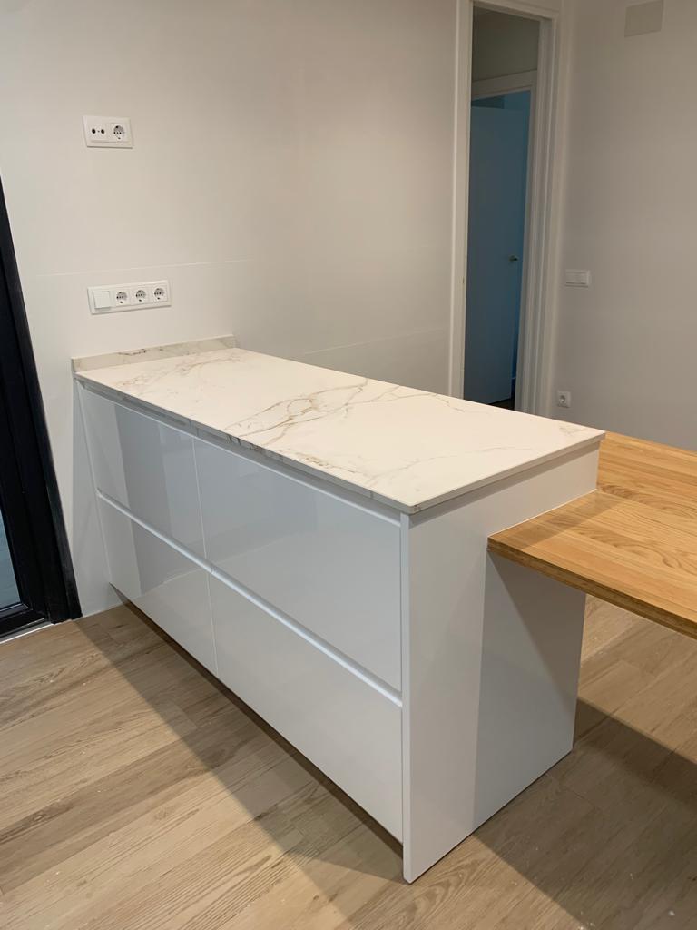 Cocina Dekton Entzo + Frontal