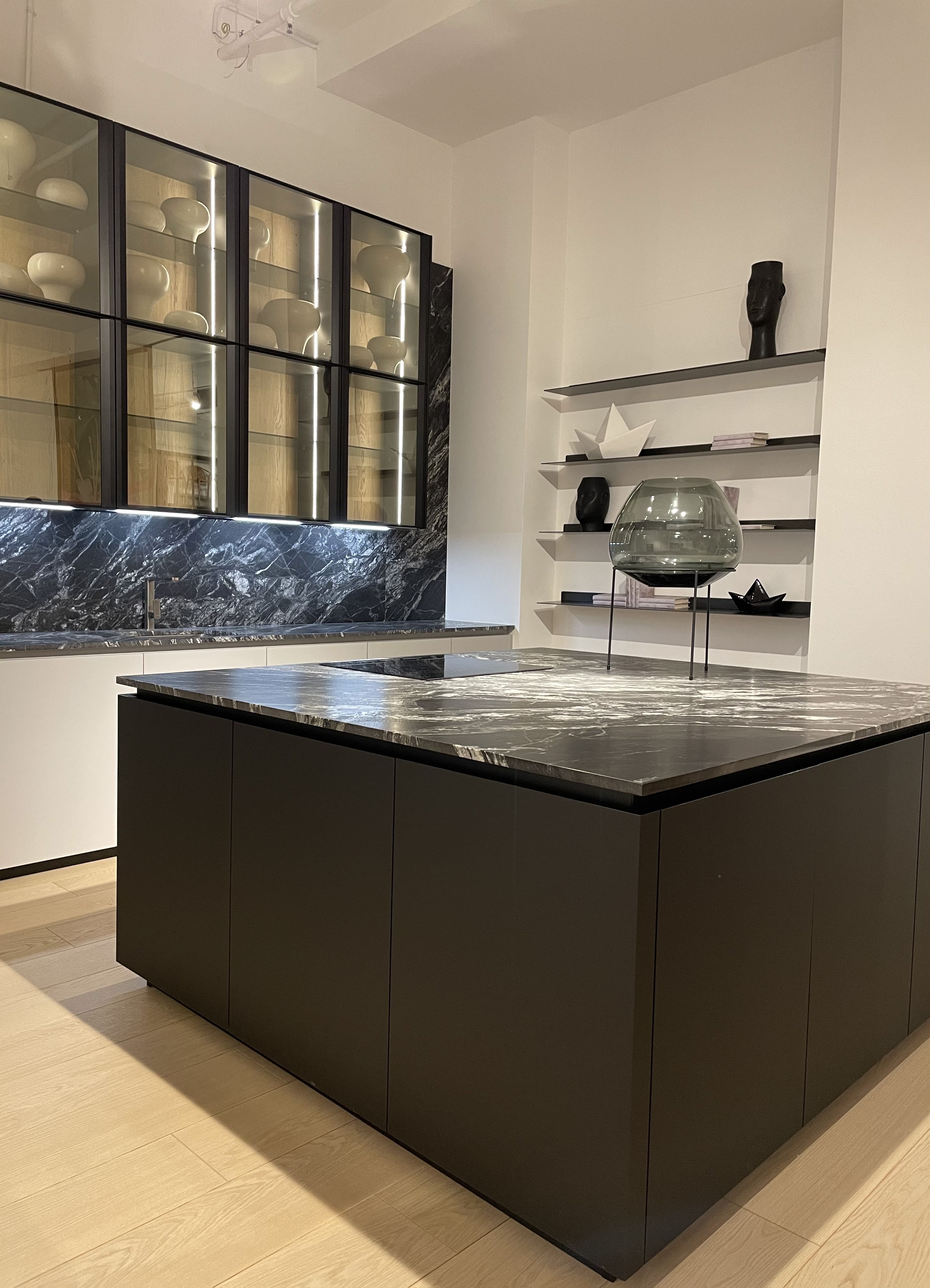 Sensa Black Beauty Kitchen