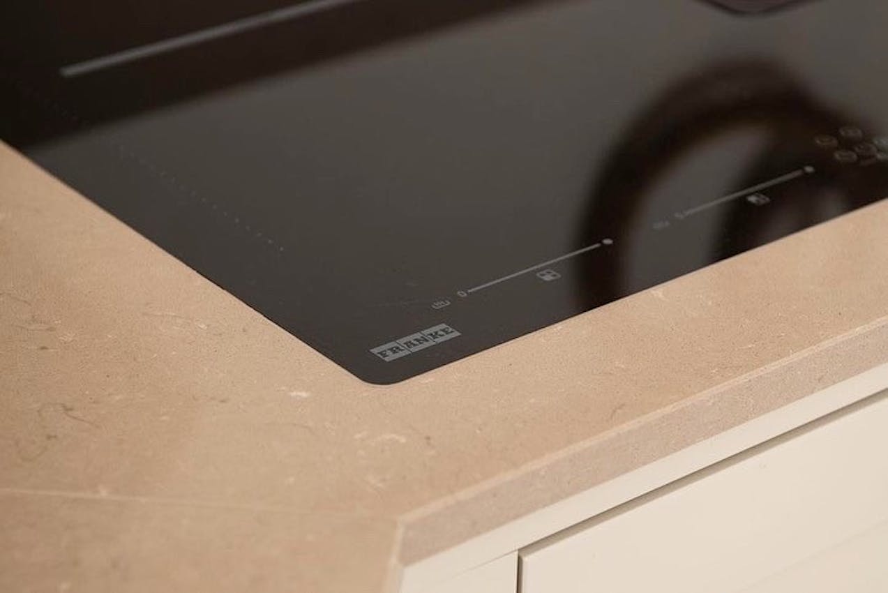 Silestone Coral Clay kitchen