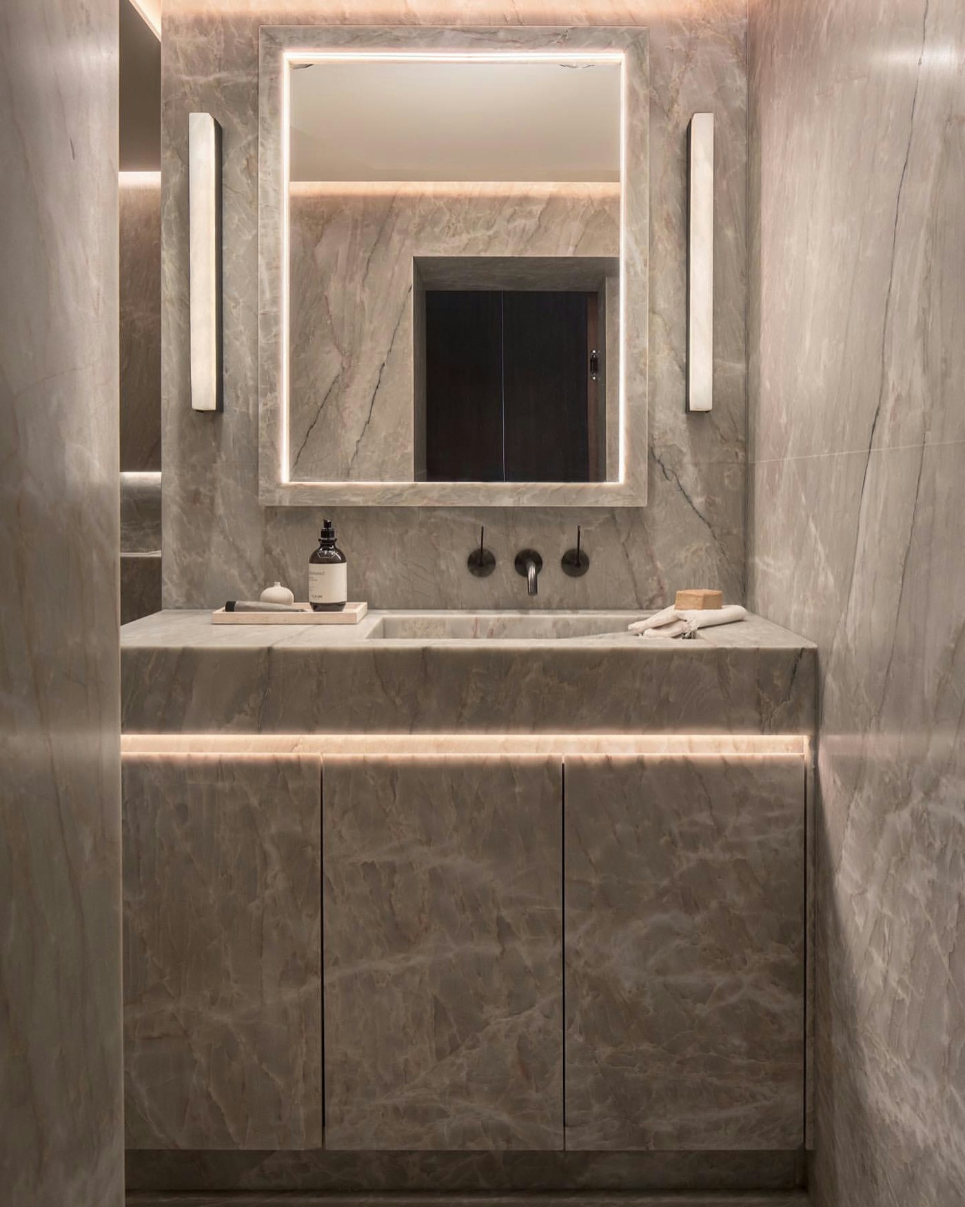 Sensa Vancouver - Cosentino