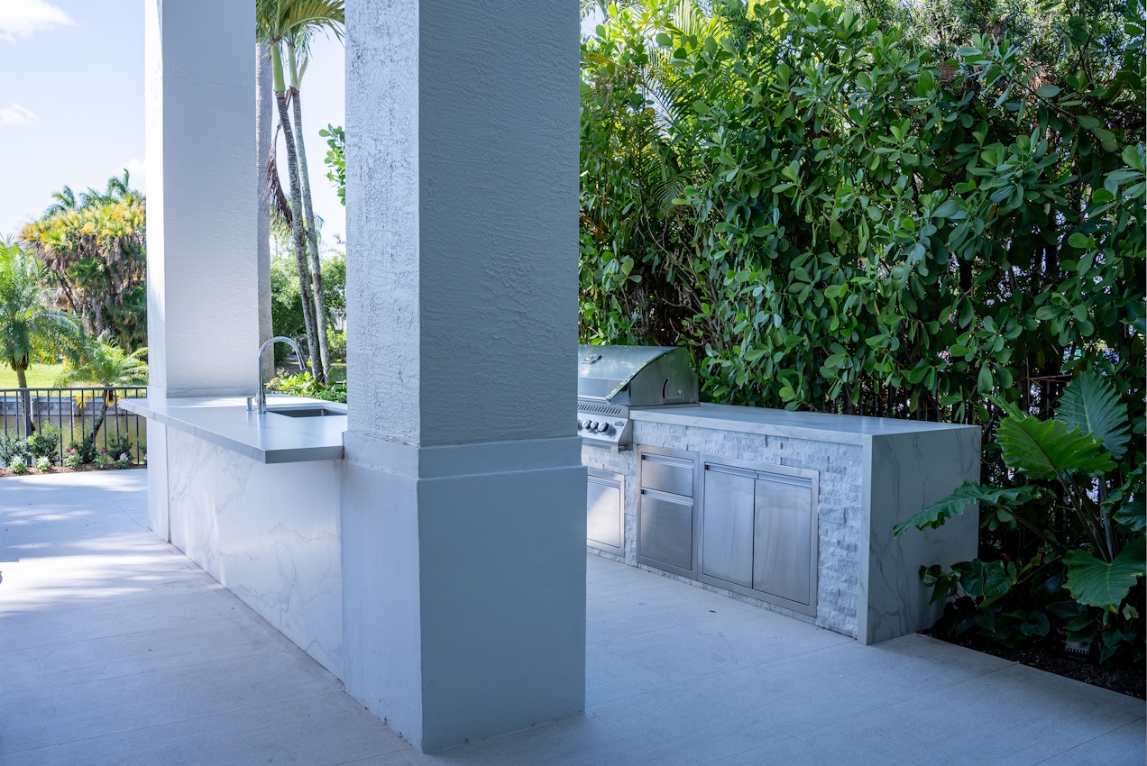 Jill Zarin Outdoor Kitchen