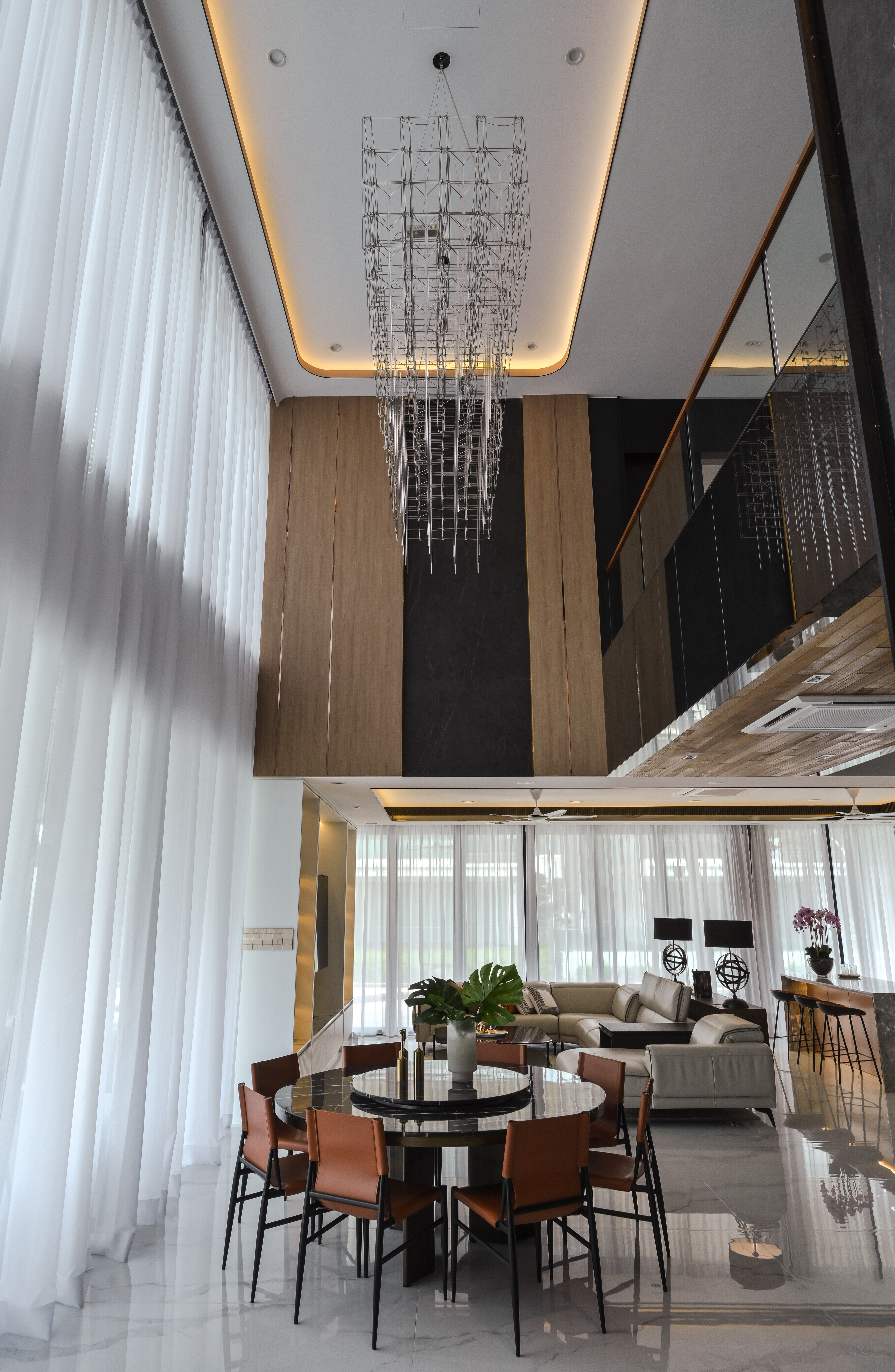 Opulent Oasis