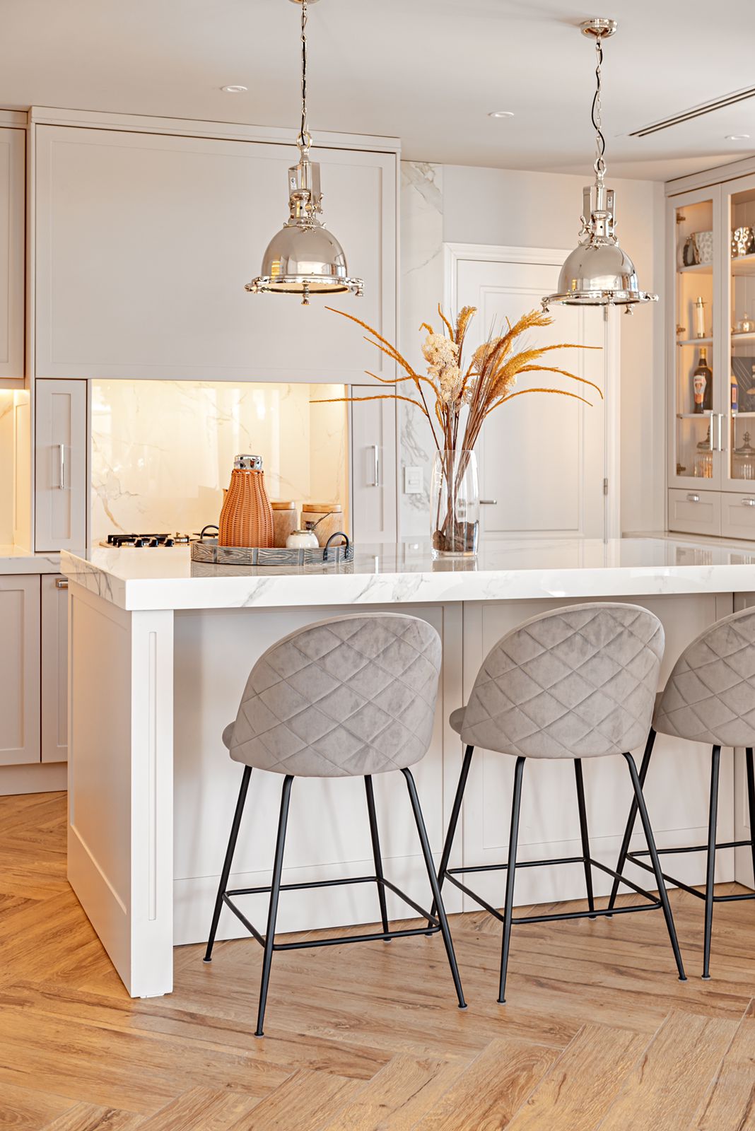 Between classic and modern