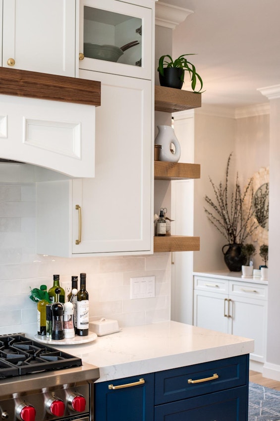 Farmhouse Charm Kitchen Design