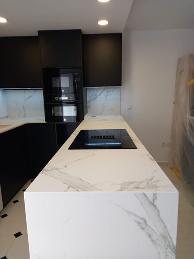 Dekton Aura 15