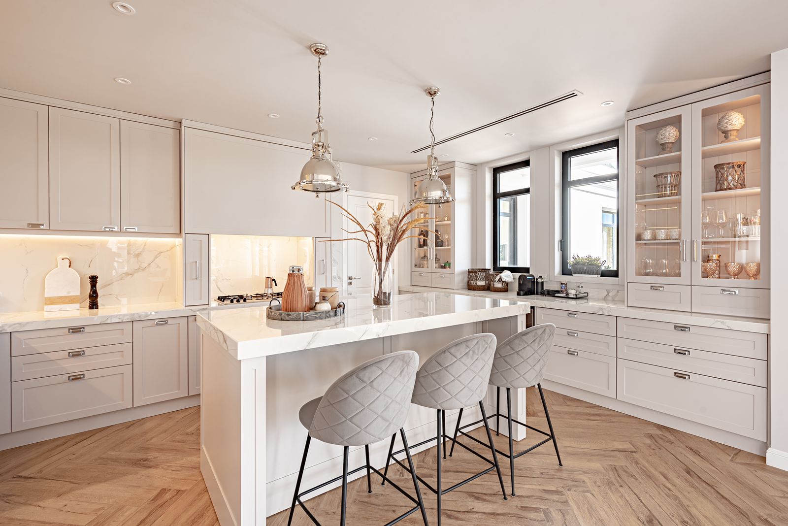 Between classic and modern