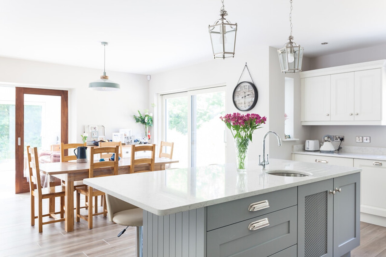 Pointing & Manor House Grey