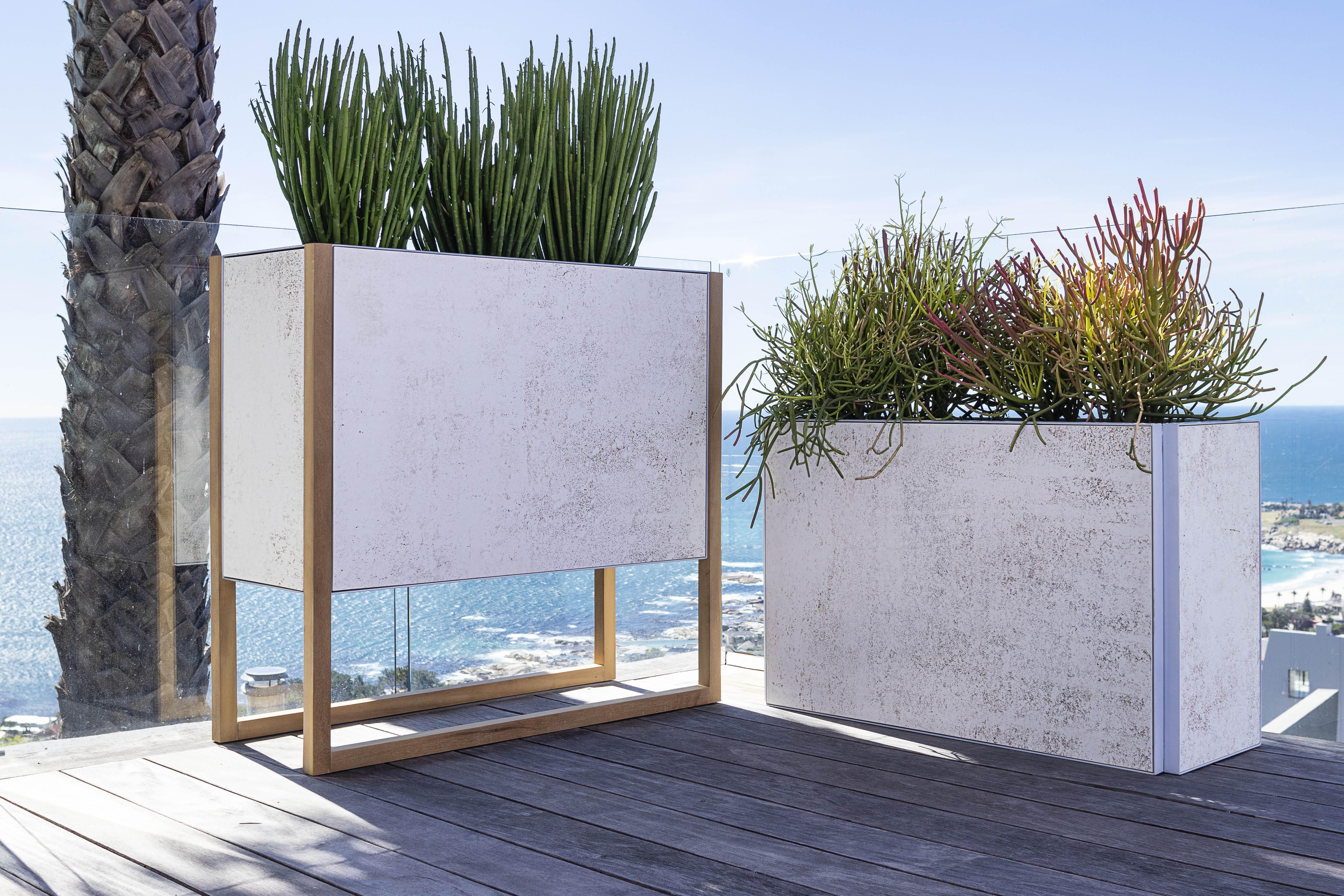 Dekton BLOMMA Planter 2