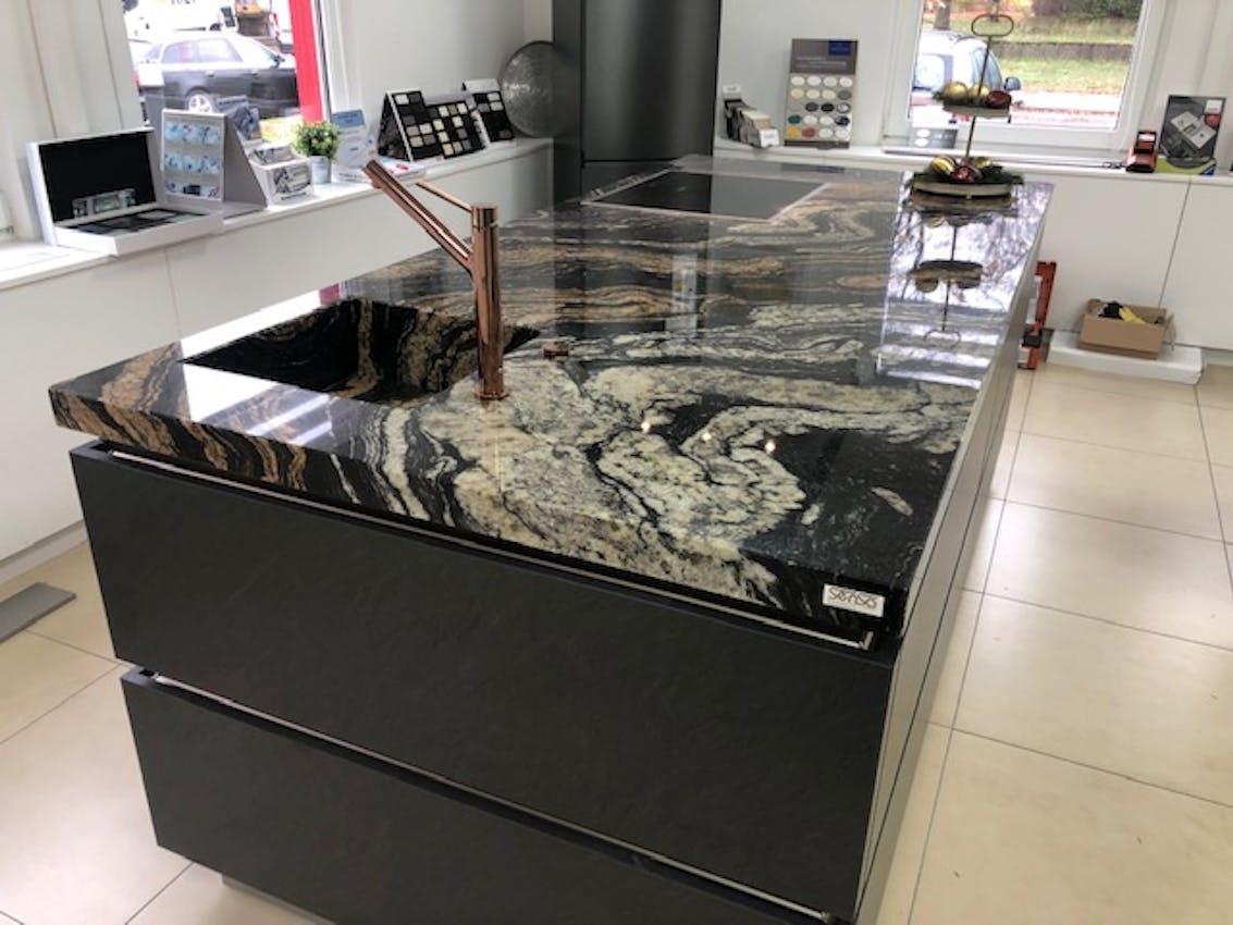 Sensa Orinocco mit Becken