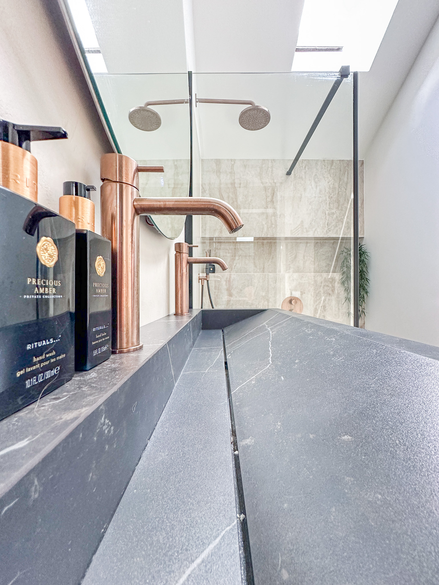 Bathroom Claddings - Cosentino