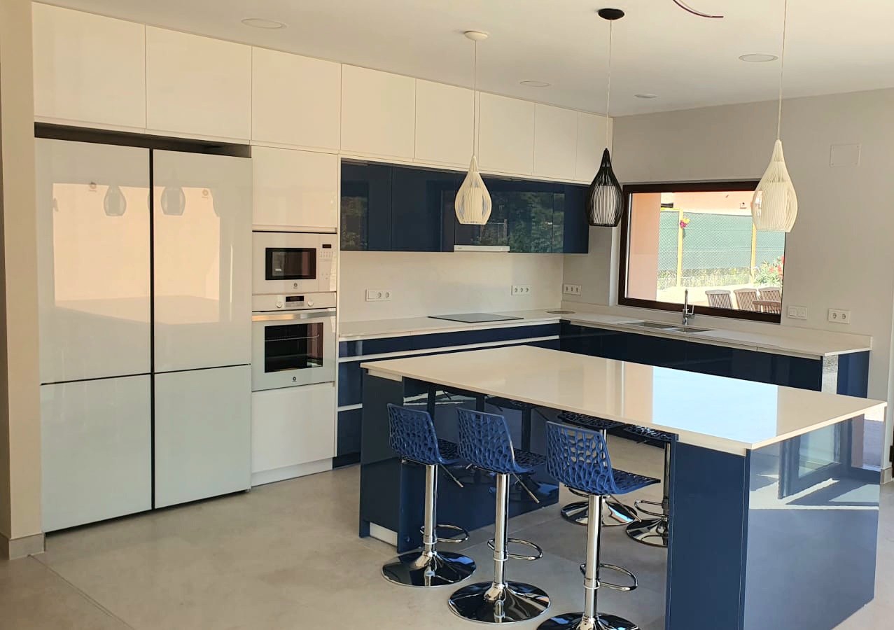 Cocina en azul y blanco