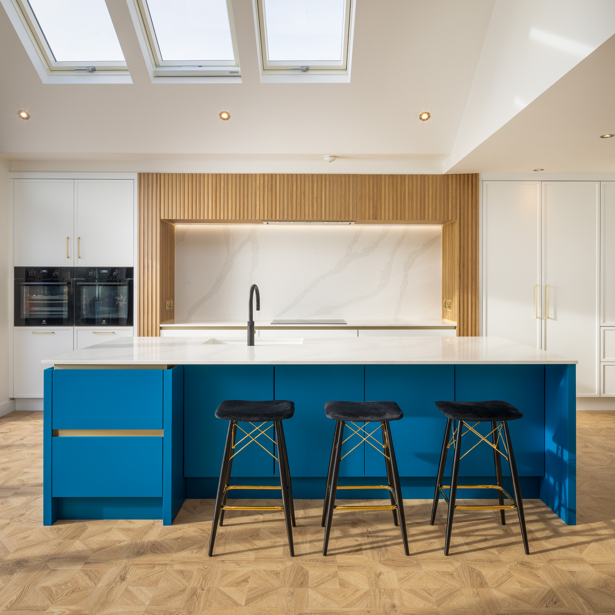 Anna Rock - Calacatta Gold