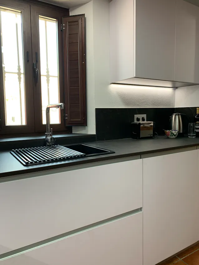 FENIX BLANCO y DEKTON KELYA