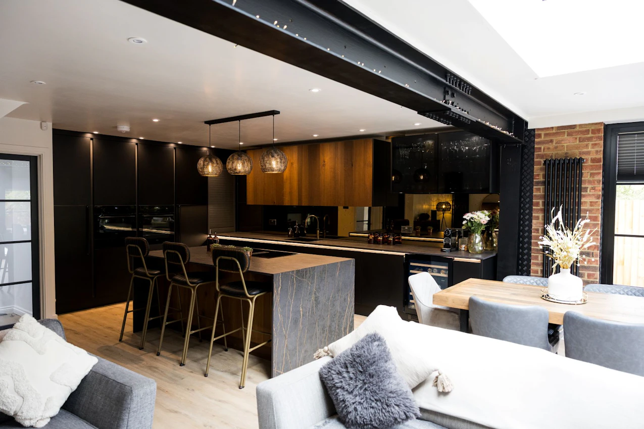 Modern dark kitchen