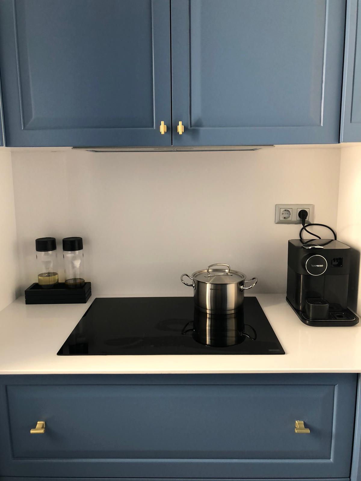 Silestone Iconic White