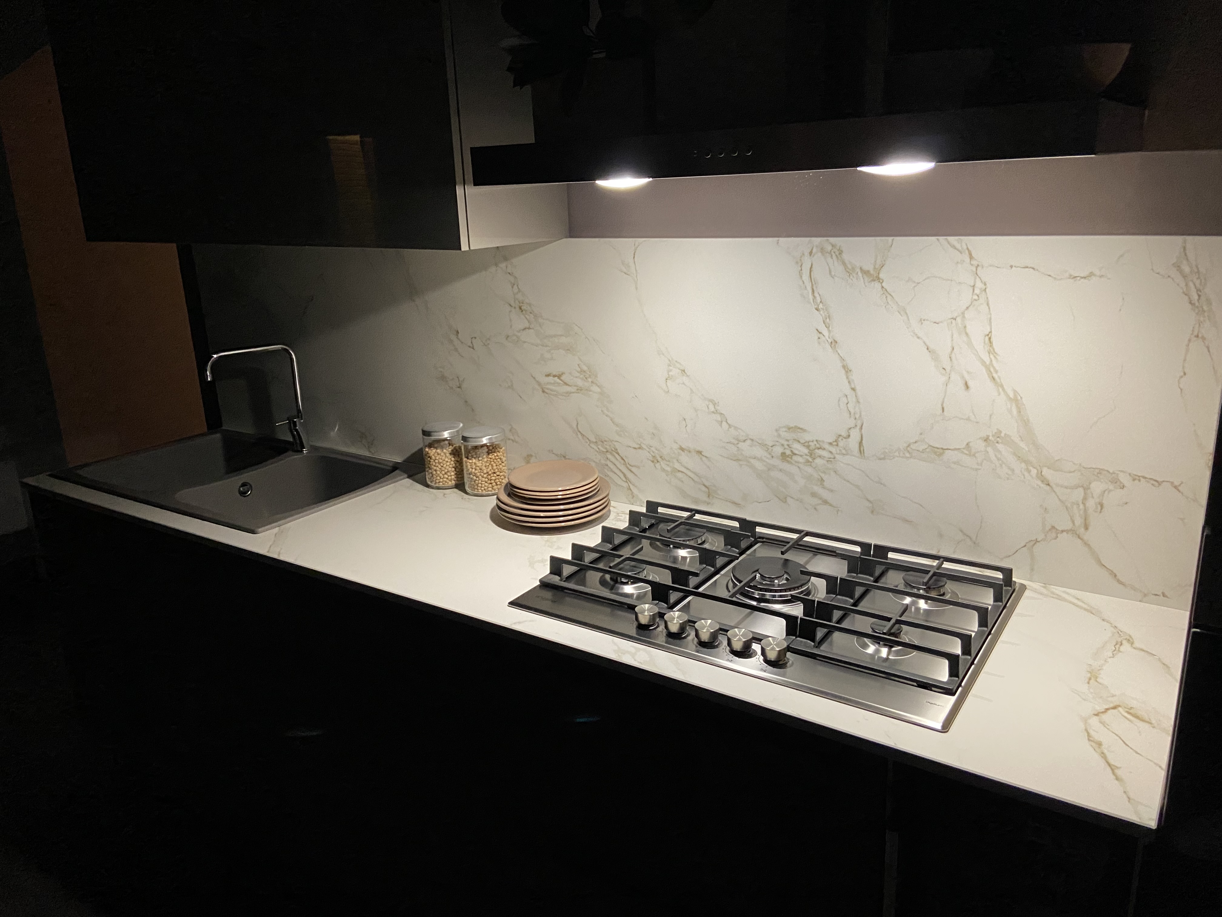 Dekton Entzo