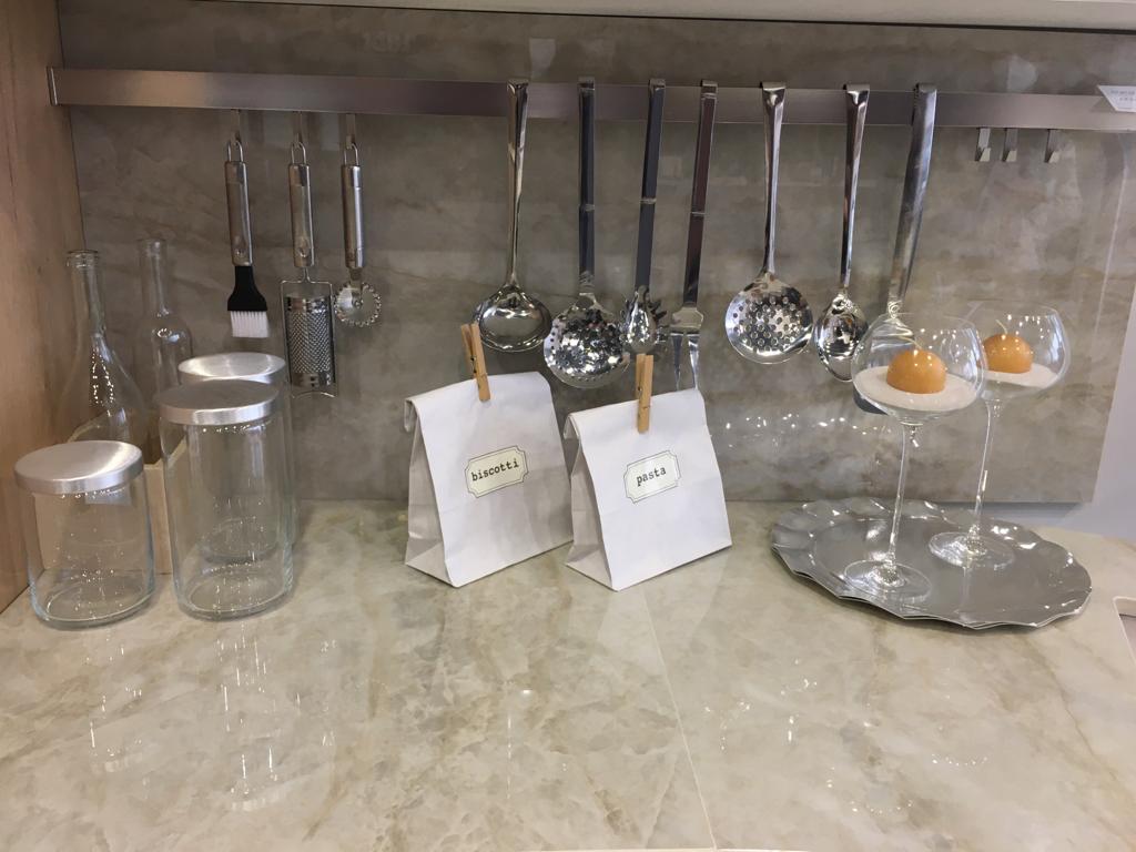 Rounded kitchen with Dekton Arga Countertop