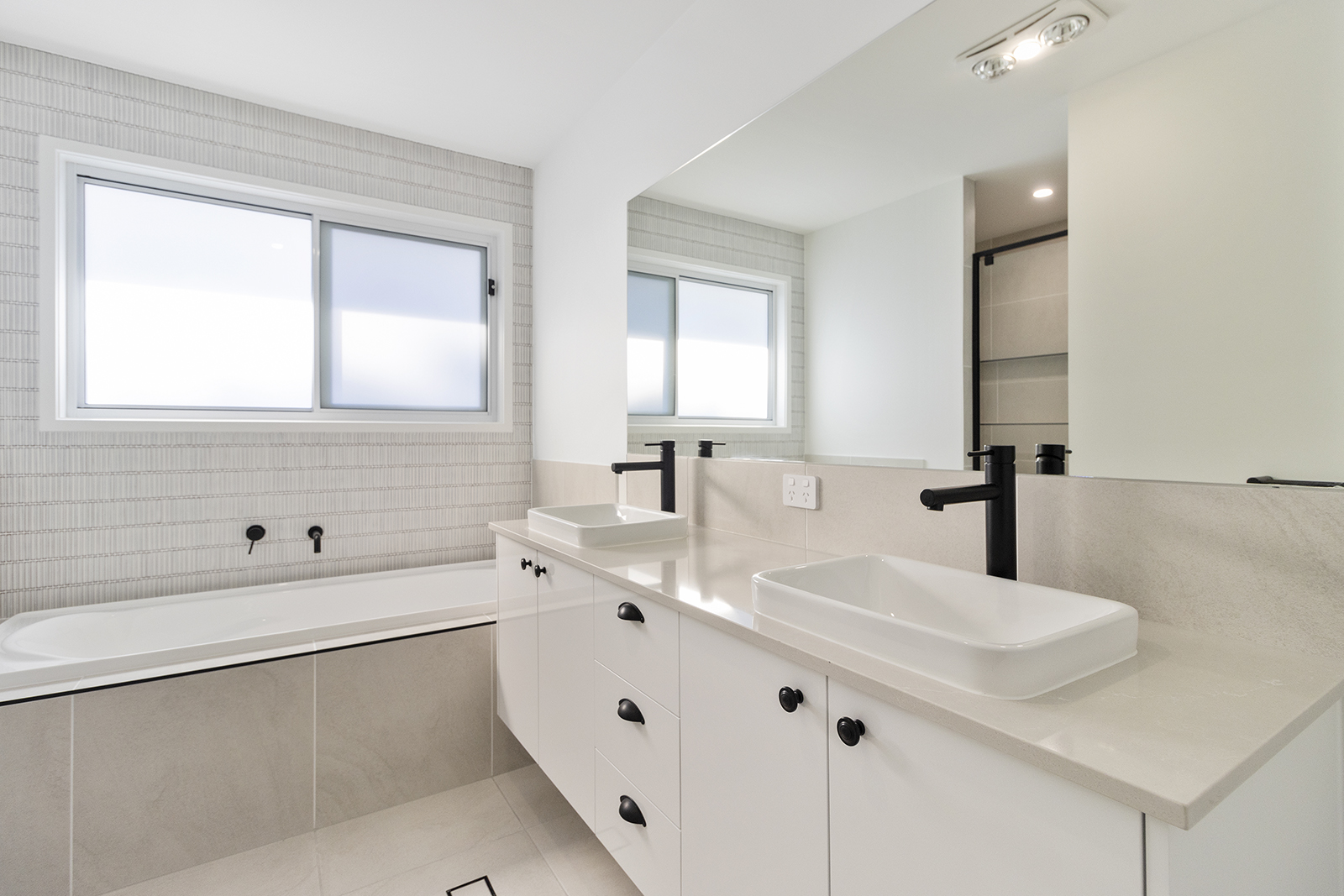 Main Bathroom Vanity