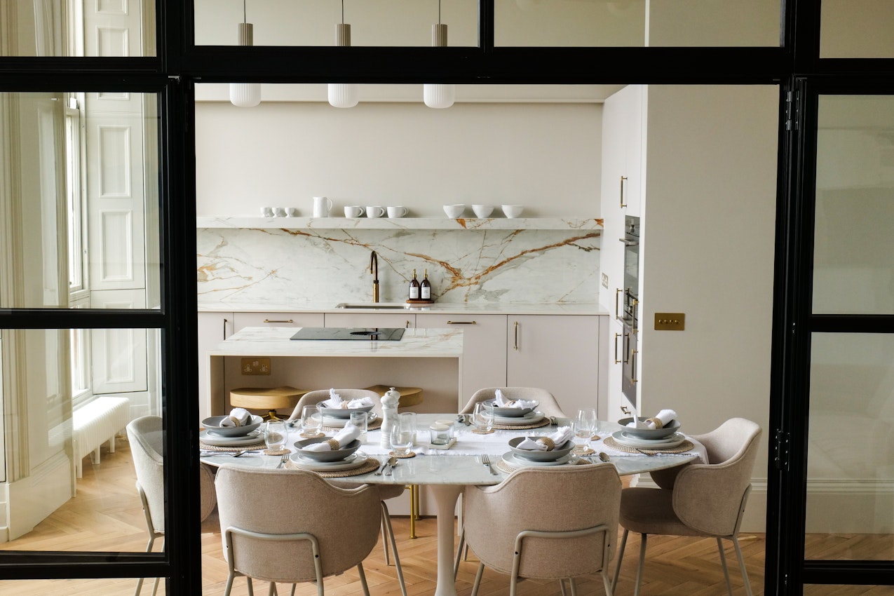 Ainslie Place - Hen & Crask