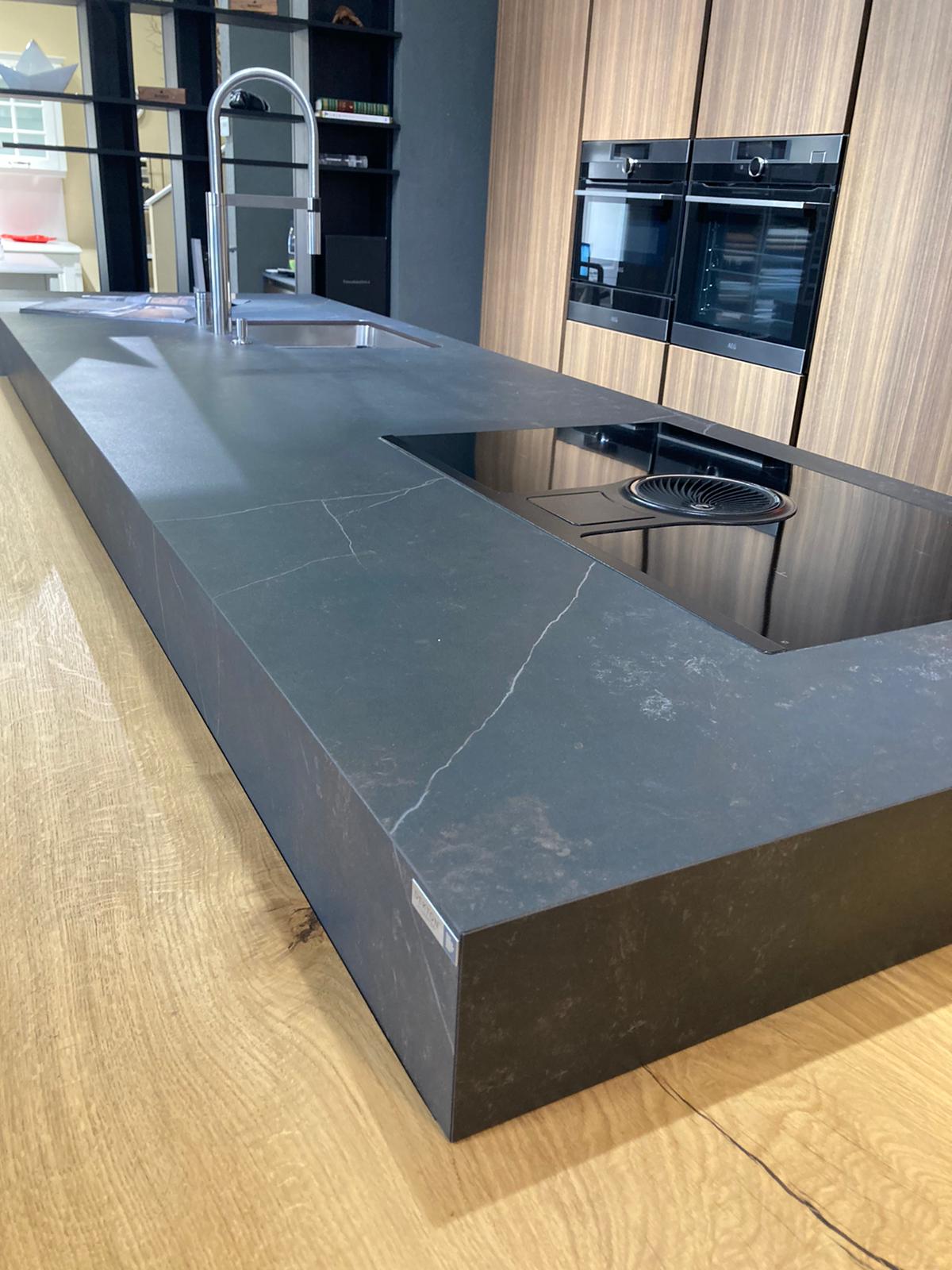 Dekton Kelya Kitchen