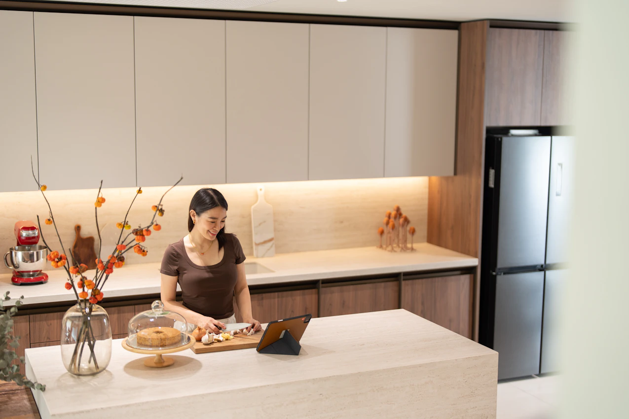 Red HongYi Residence