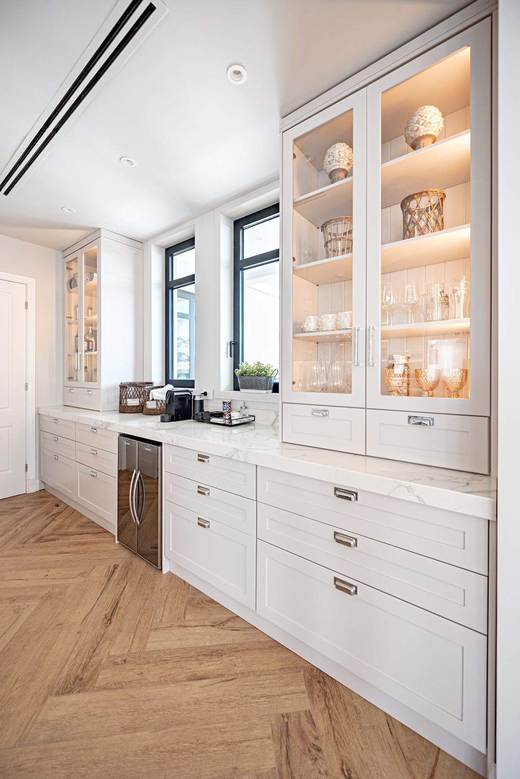 Between classic and modern