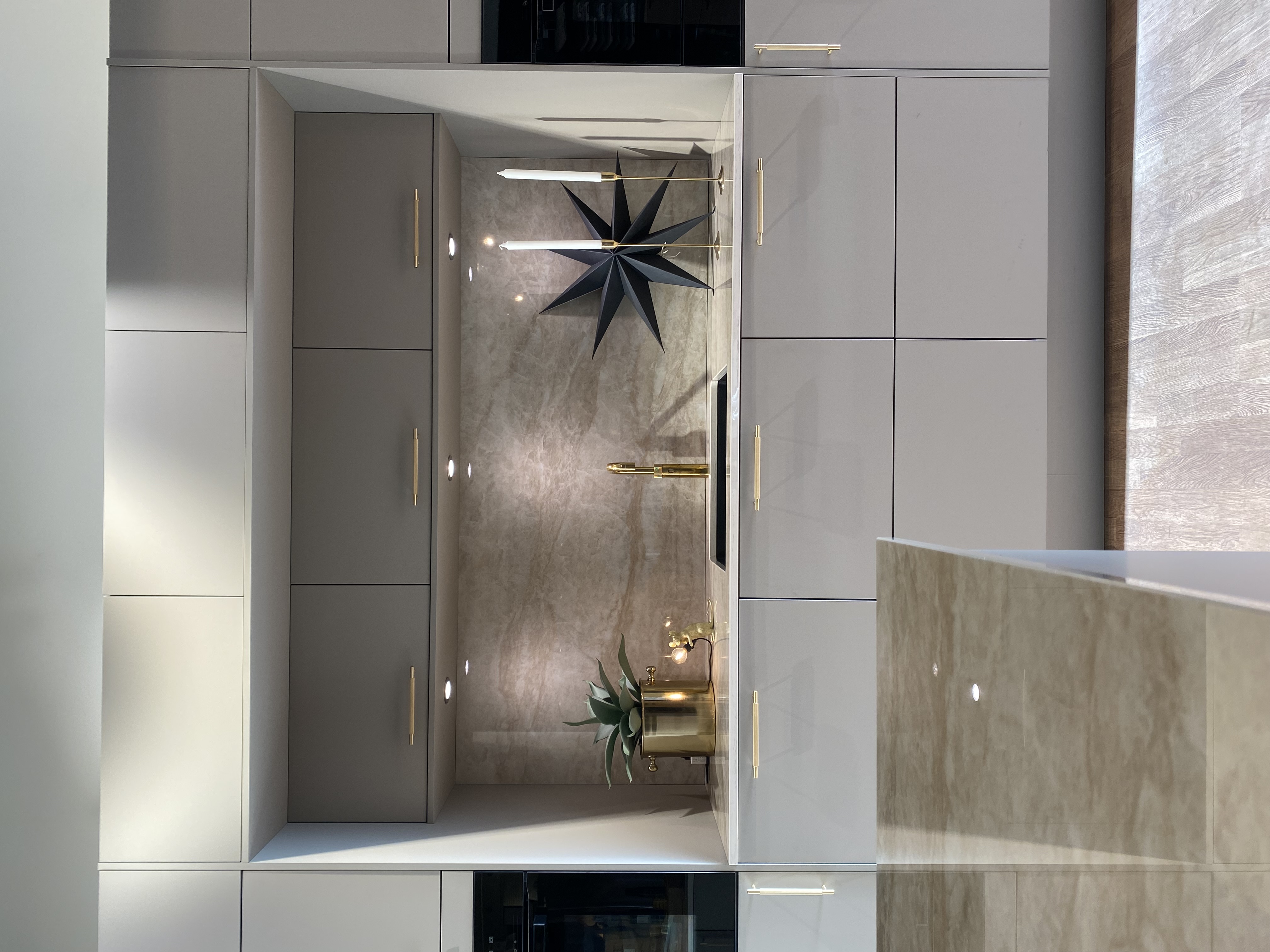 Dekton Arga