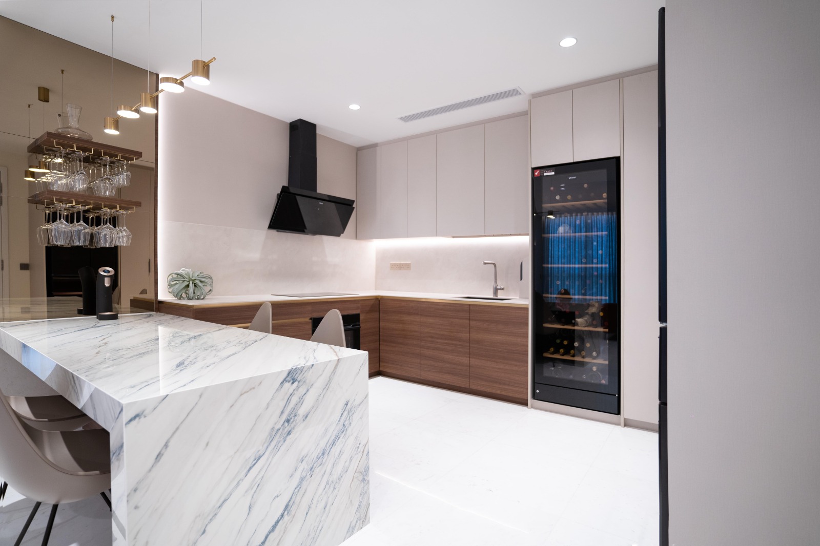 Bright Kitchen Space