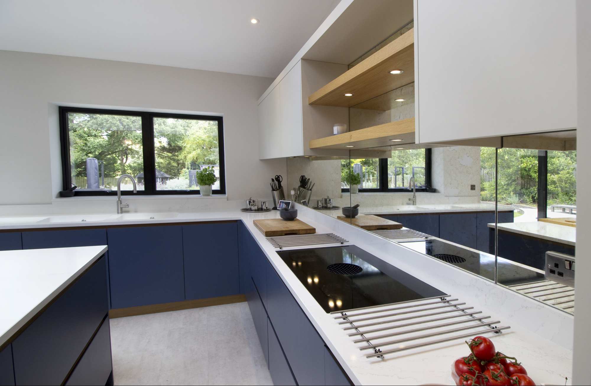 Modern Handle-less Kitchen