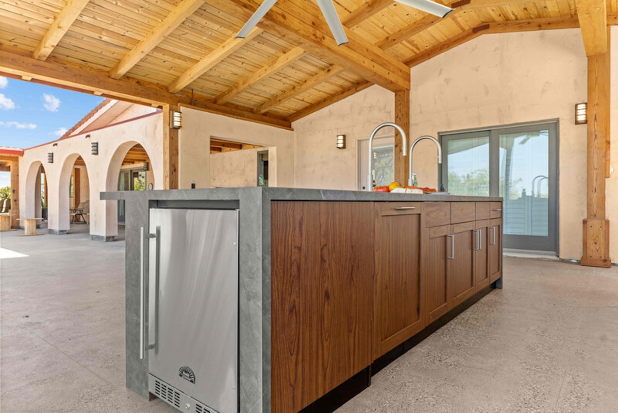 Outdoor Chef's Paradise