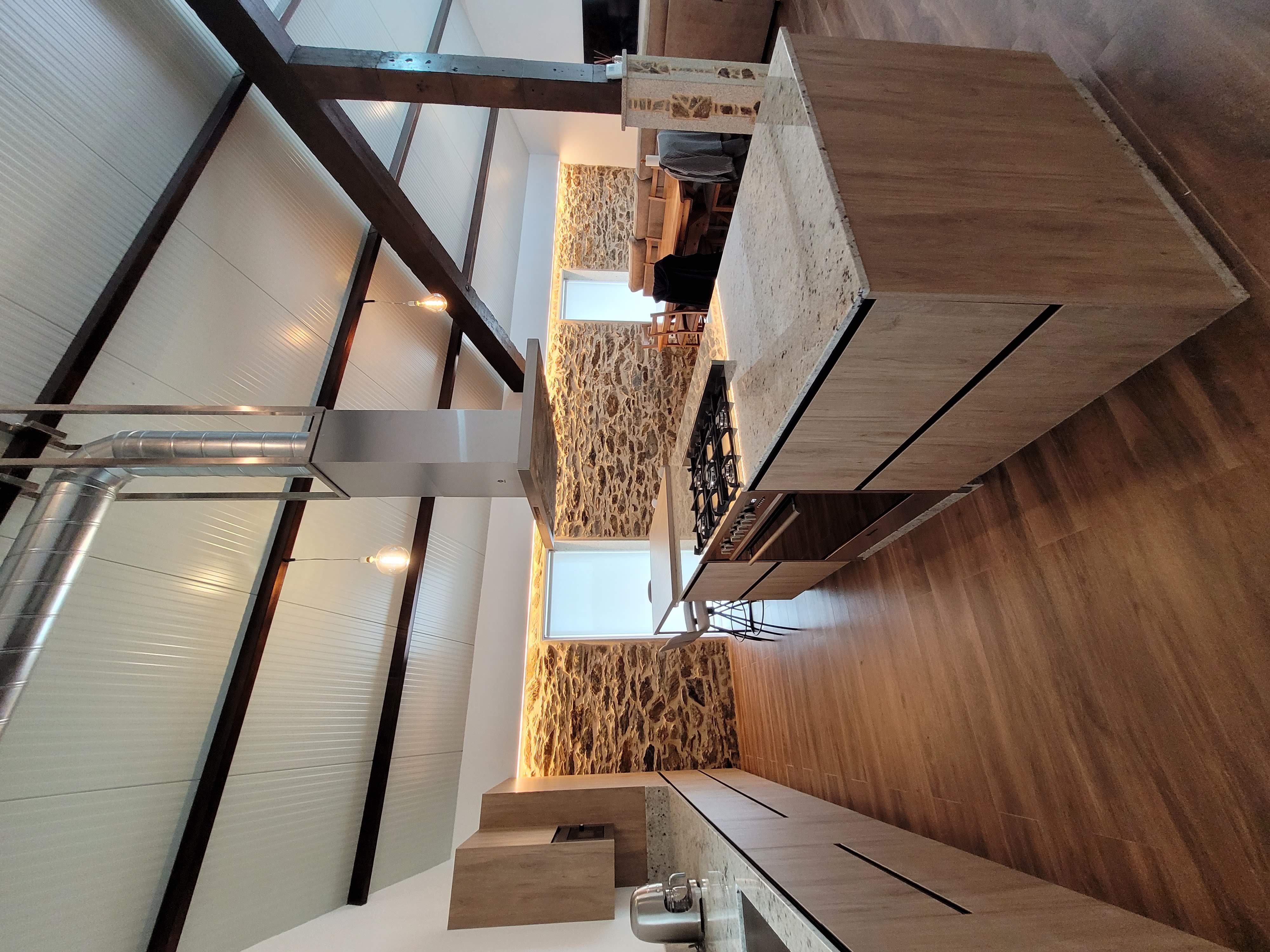 Cocina industrial roble con Sensa