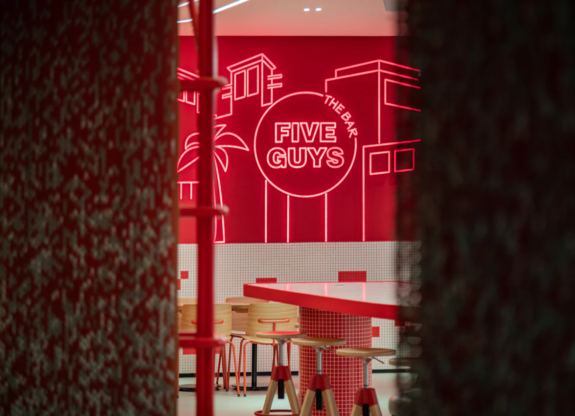 Five Guys Terminal 3