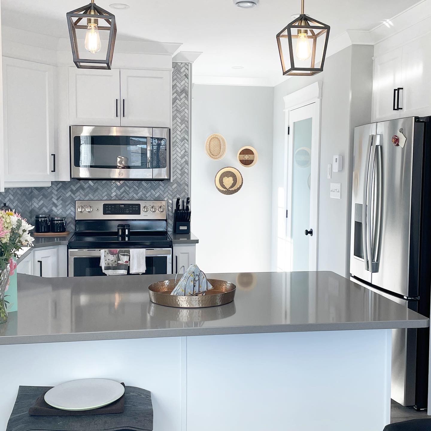 Colbert Bay Window Layout