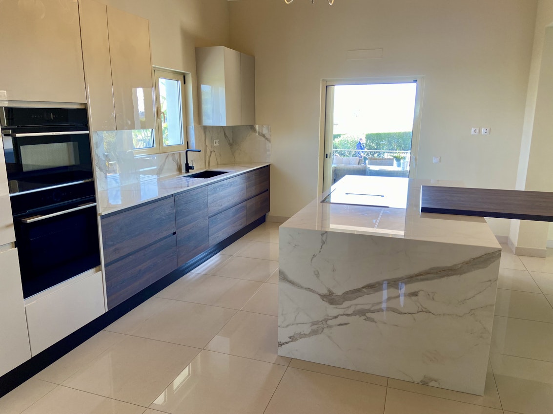 Dekton Vigil Onirika