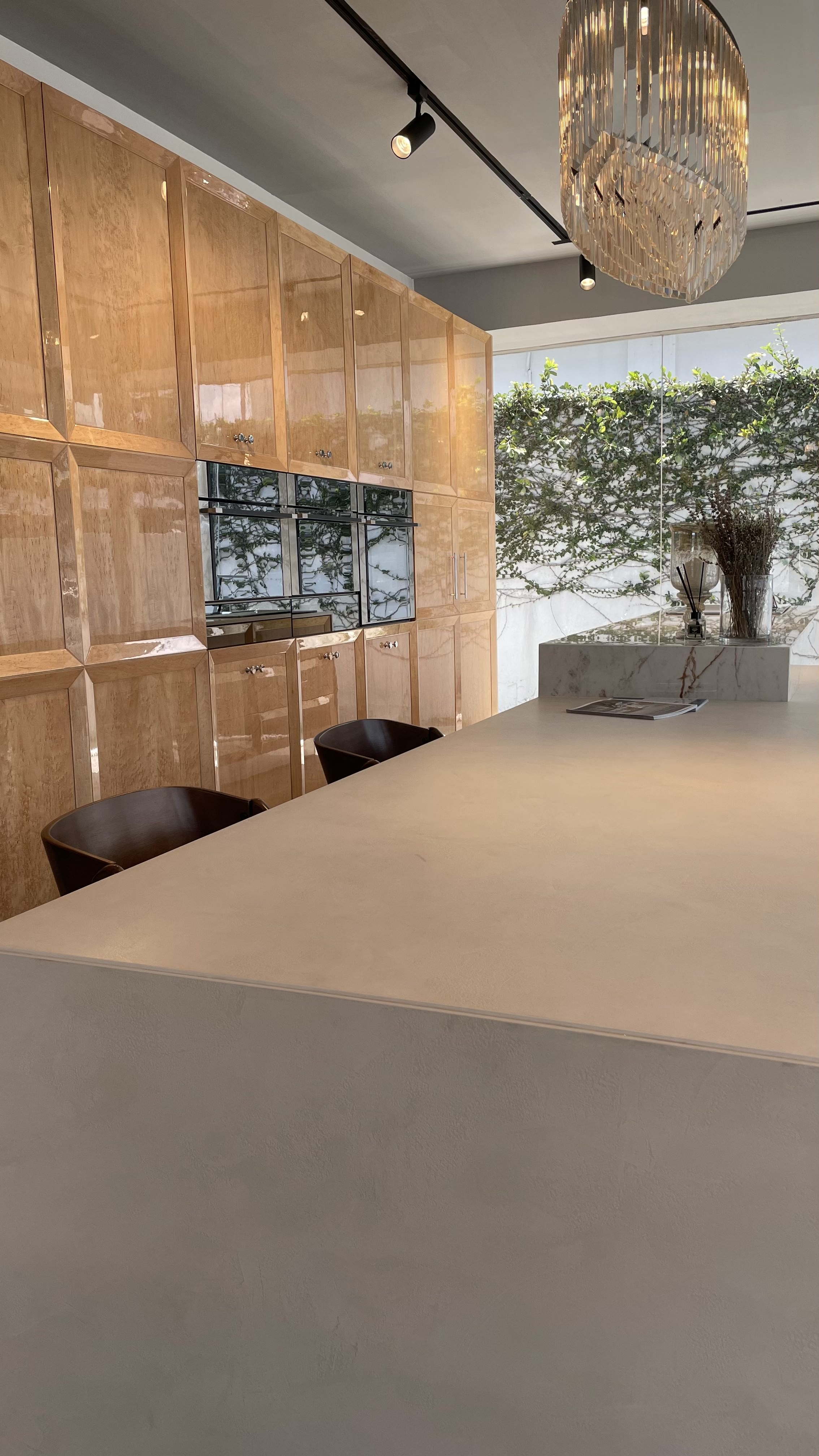 Dekton Awake & Nacre Kitchen Display